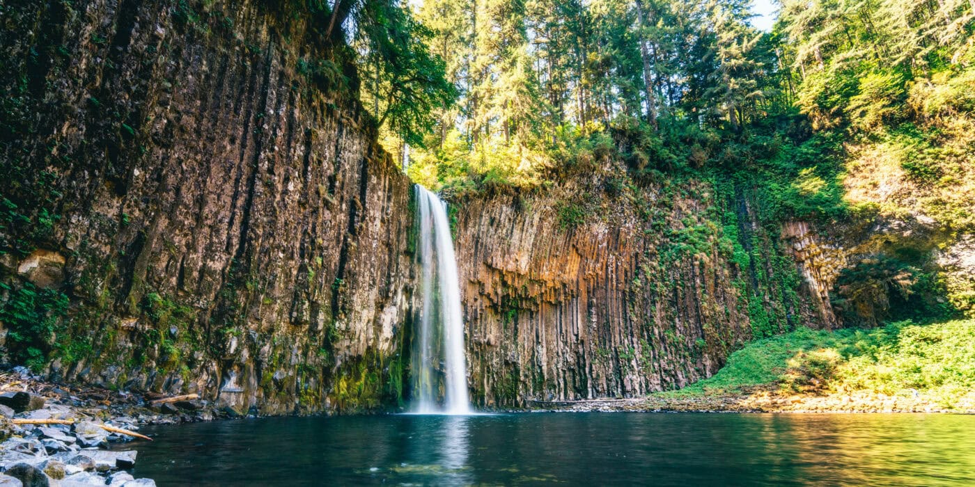 Oregon Elopement Packages - Wandering Weddings